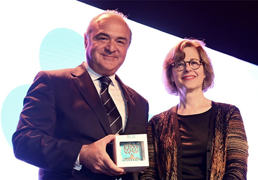 JOINT VISIT AND ACKNOWLEDGEMENT - Fundación Tzedaká